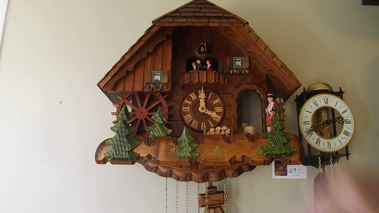 Black Forest Animated Cuckoo Clock - YouTube