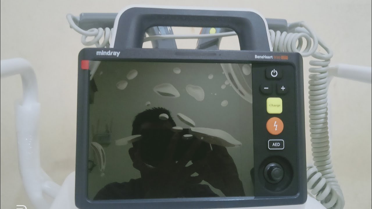 Defibrillator BeneHeart Mindray D30 new Besty! - YouTube
