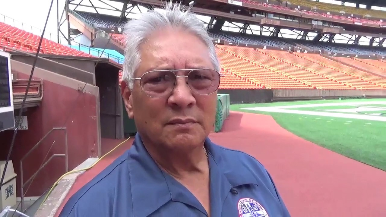 Pre-game: Saint Louis coach Cal Lee 11/15/16 - YouTube