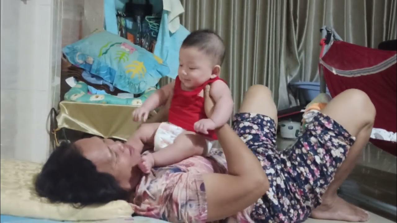 Enjoy playing with grandma | Phanu 119d - YouTube