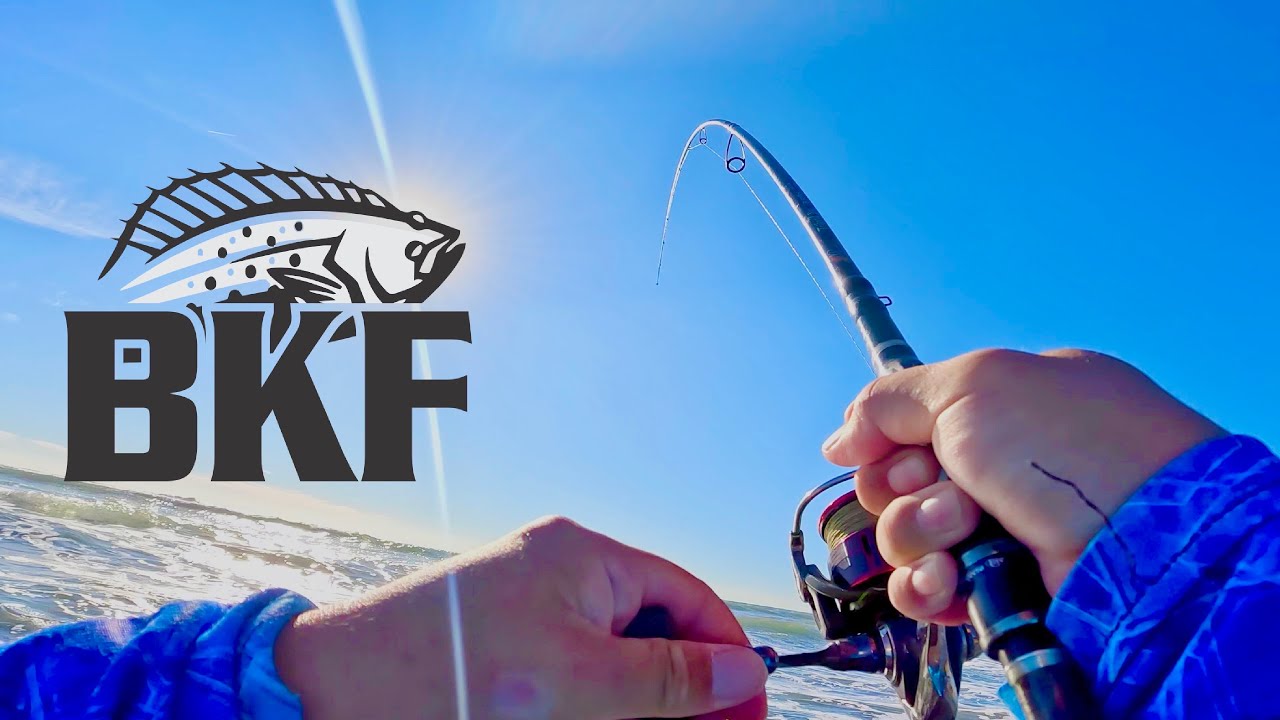 SoCal Surf Fishing w/ Lucky Craft Flash Minnow - YouTube
