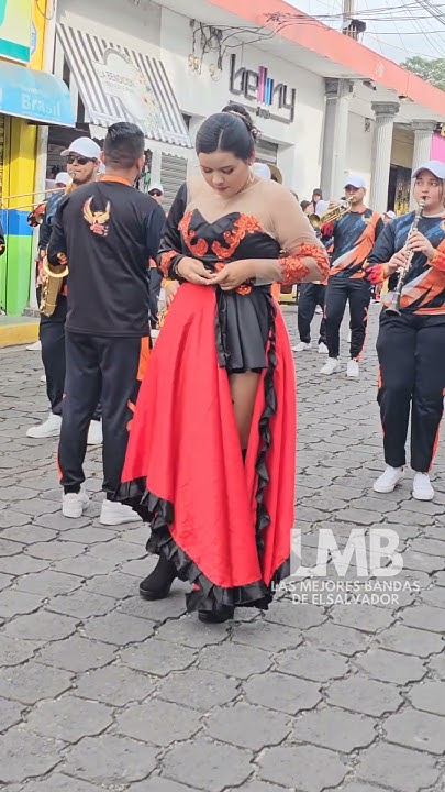 💃 Fénix Music Band 503 #viralvideo #baile #palillonas #musicband #cachiporras #belleza # ...