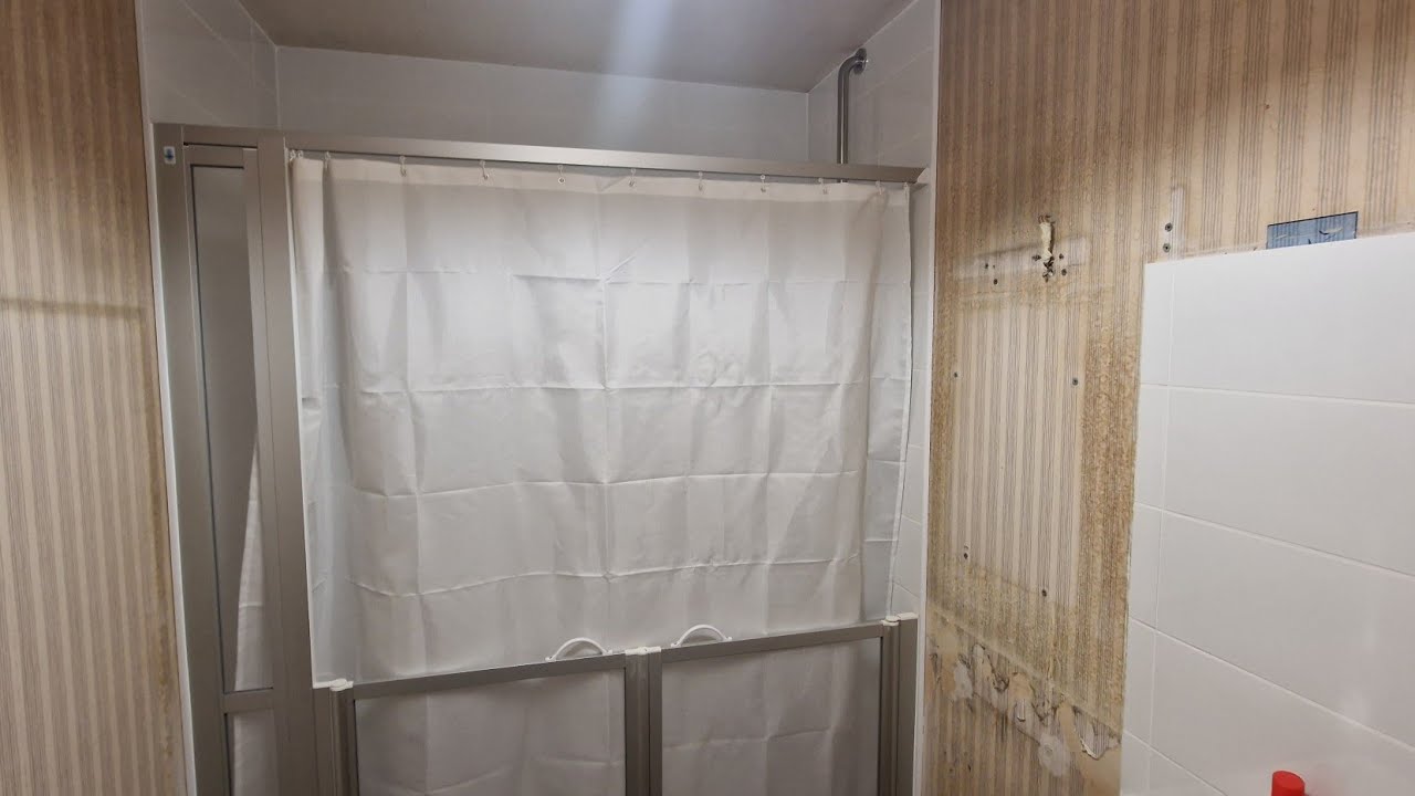 Pose de rideau IDHRA en douche PMR | Salke de bain PMR part 06 - YouTube