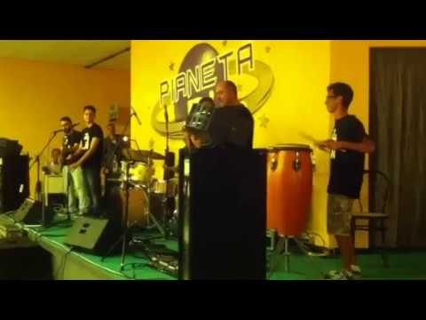 Sotto Falso Nome Presentazione