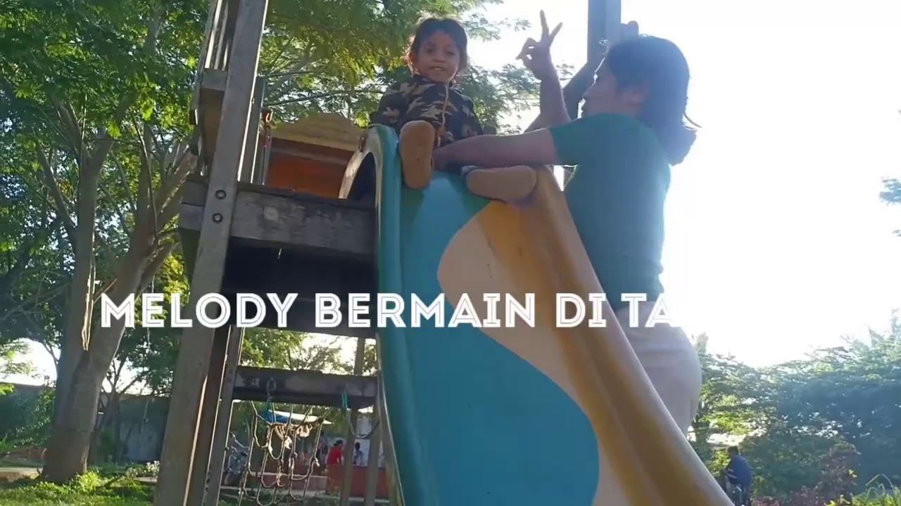 Bermain di Taman Tabob - Maluku Tenggara - YouTube