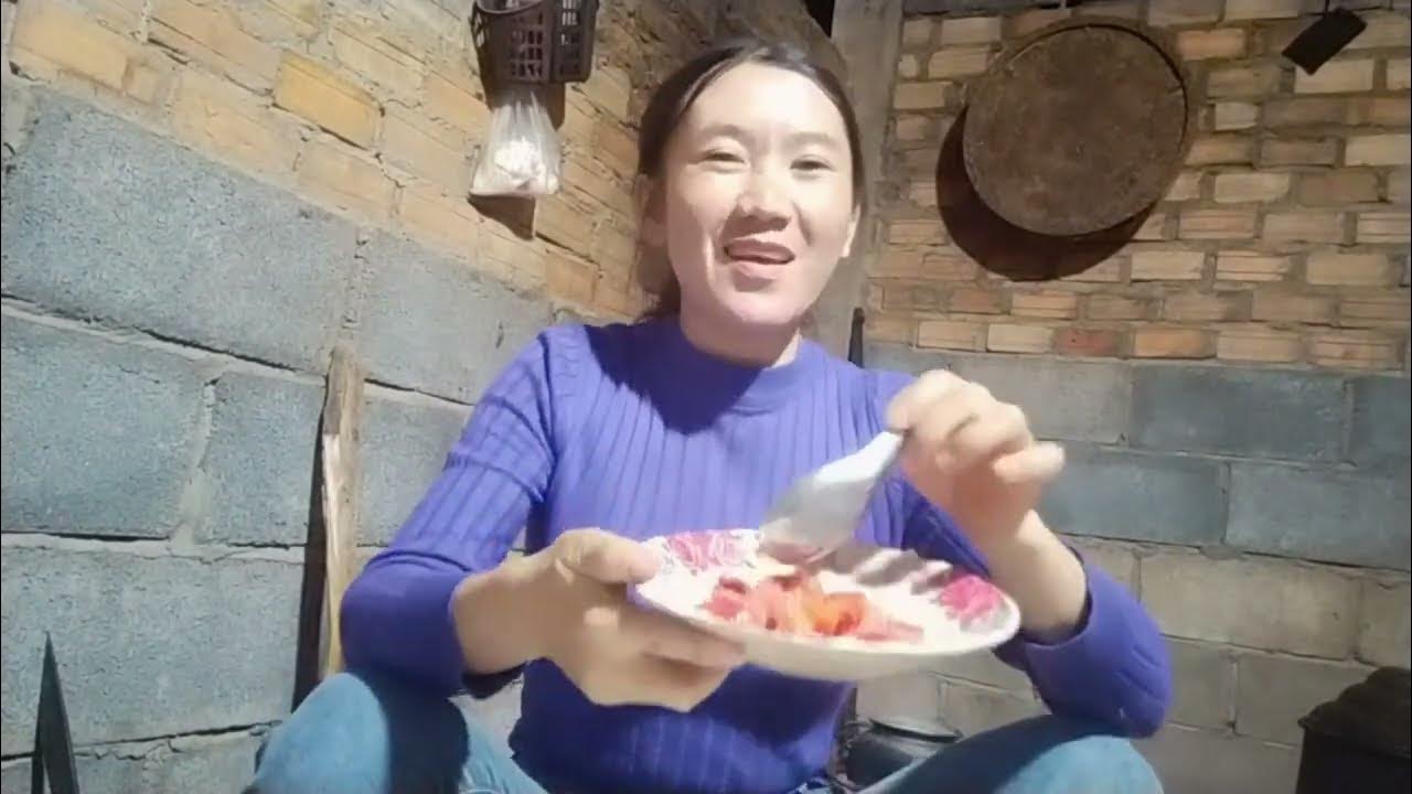 Ua hmo thiab noj txiv qaub nqo nyuj mes nyuj qab laj siab kawg - YouTube