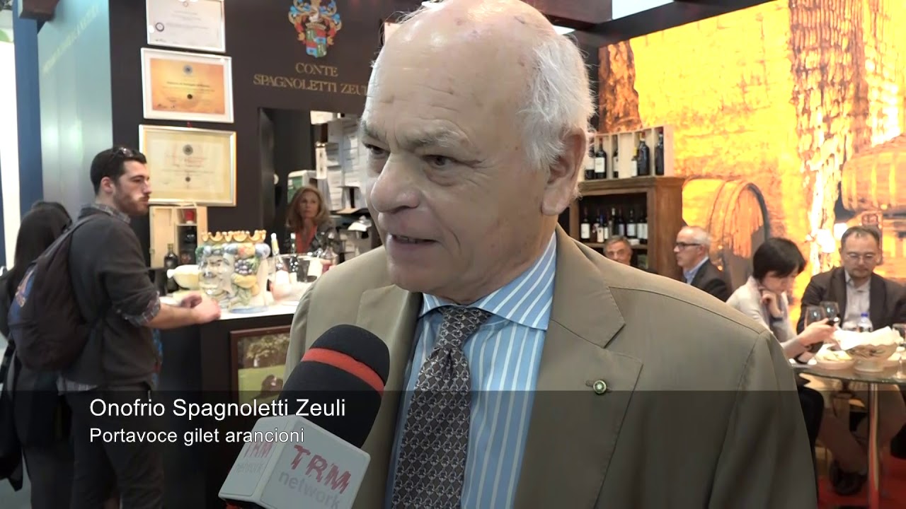 Al Vinitaly anche la voce del Conte Spagnoletti Zeuli - YouTube