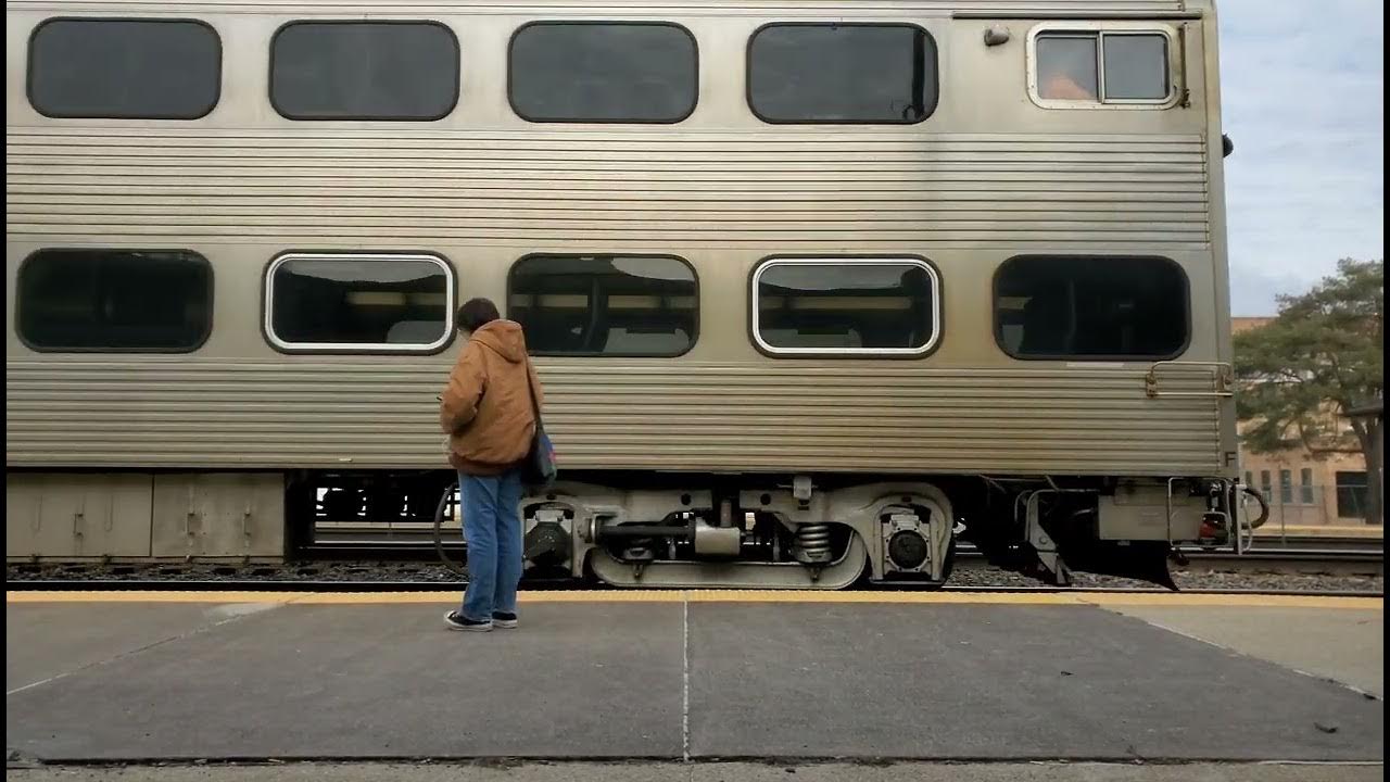 Metra railfanning the BNSF rush hour in Naperville and exploring around Western Springs, IL ...