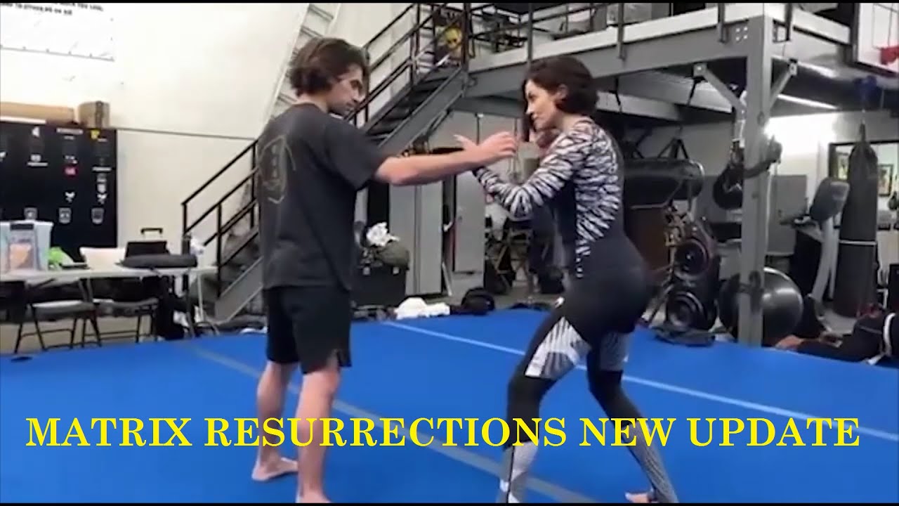 The matrix resurrections huge reveal Ellen Hollman - YouTube