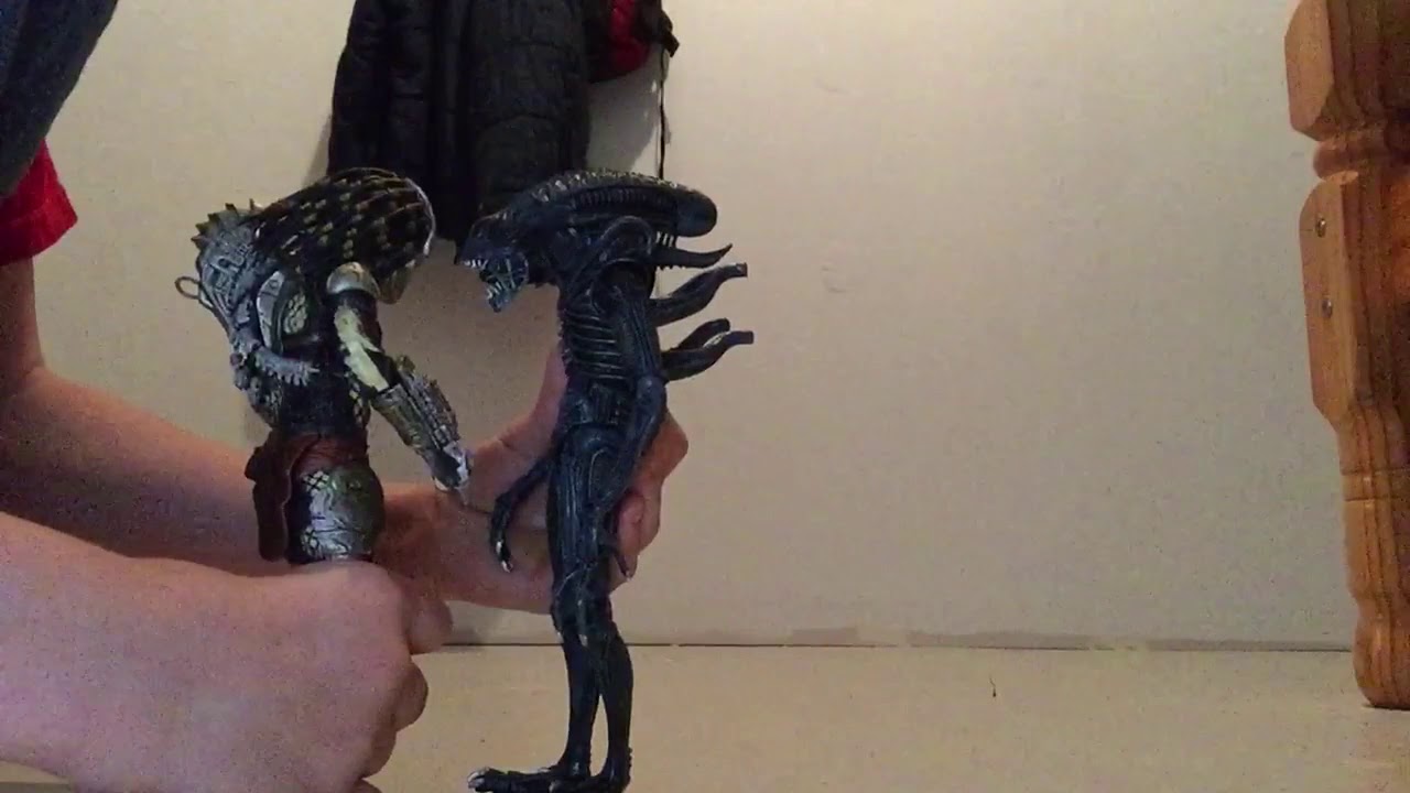 Alien vs predator stop motion video - YouTube