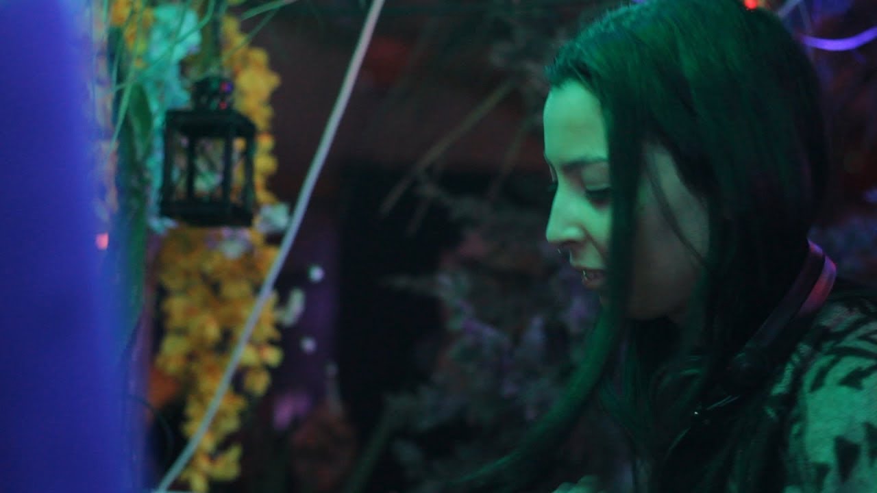 Astrid [DJ Set] // Vüe par Astrid @ The Treesome ( Sousse ) - YouTube