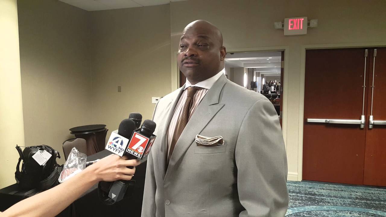 TigerNet.com - Michael Dean Perry SC Football Hall of Fame banquet ...