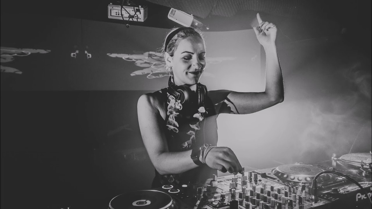 Ann Clue - Conscious (Original Mix) - YouTube