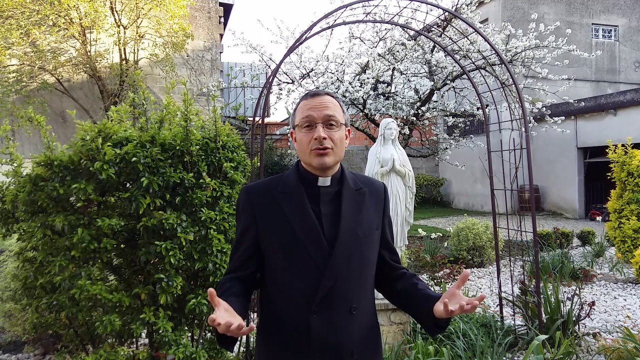 Imiter le courage du Christ - YouTube