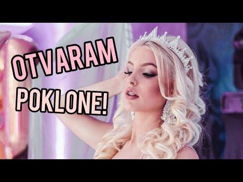 OTVARAM POKLONE SA 18. ROĐENDANA