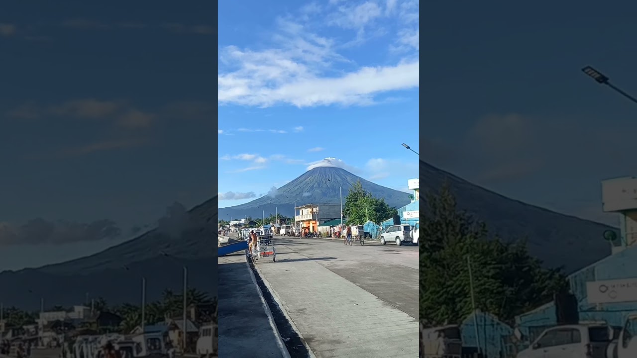 Mayon volcano morning view#san roque tabaco#short - YouTube