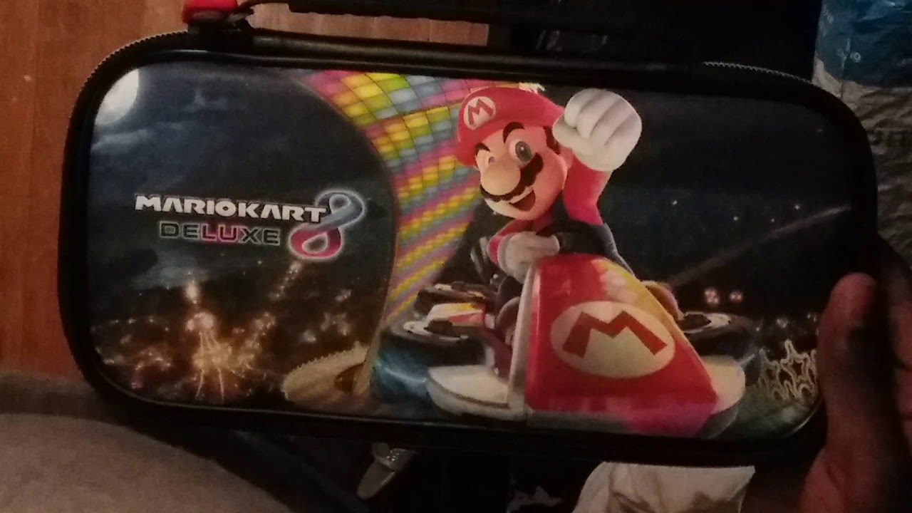 Mario Kart 8 Deluxe Carrying Case Unboxing - YouTube