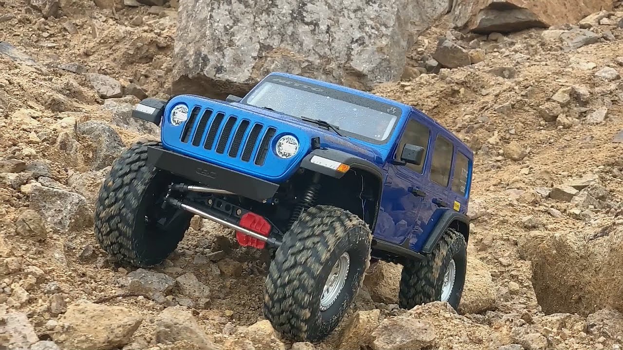 RC Car : Axial SCX10 III Jeep JLU Wrangler First Run #1 - YouTube