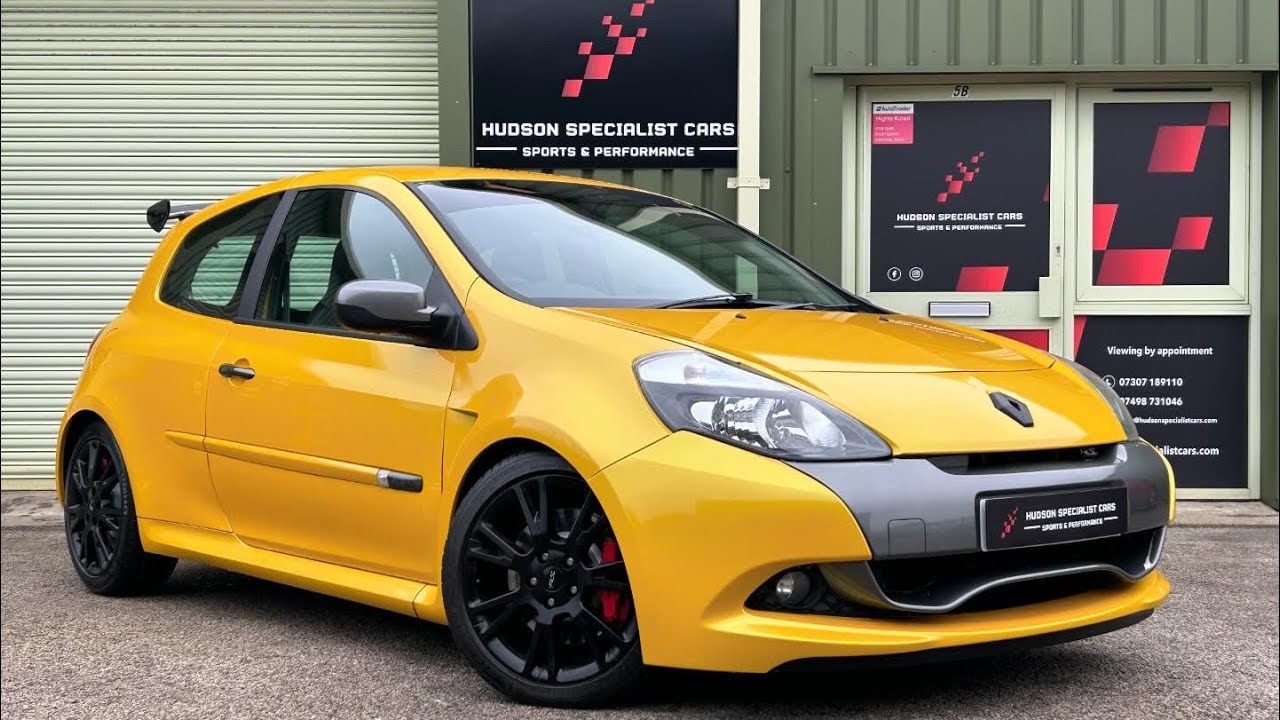 Renaultsport Clio 200 - Liquid Yellow, Big Spec - YouTube