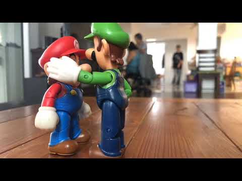 Luigi slap Mario - YouTube