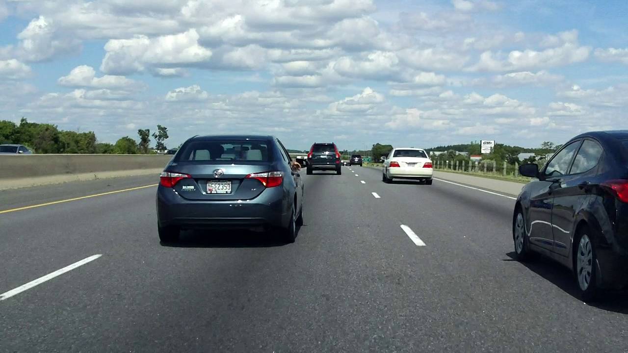 Macdonald-Cartier Freeway (Highway 401 Exits 282 to 295) eastbound ...