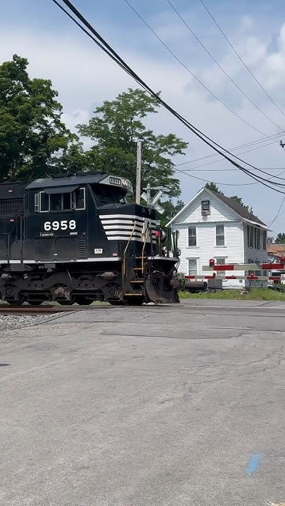 NS 6958 coming in hot - YouTube