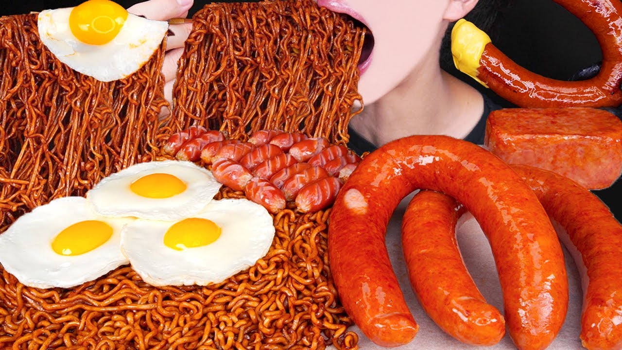 ASMR KIELBASA SAUSAGE SPAM BLACK BEAN NOODLES NUCLEAR FIRE SAUCE ...