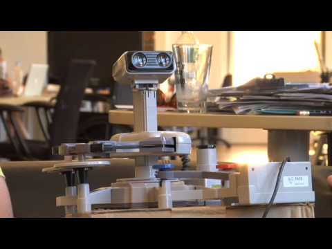 Bleep Bloop: Nintendo Robot - YouTube