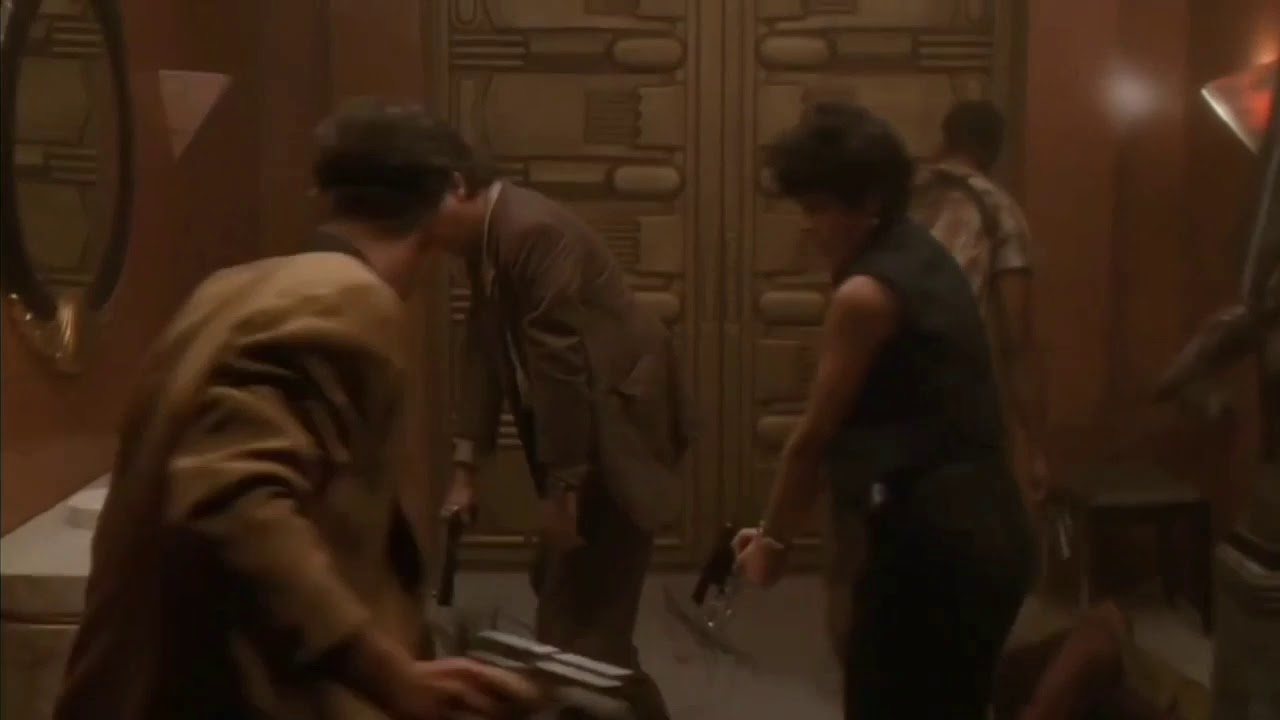 Predator 2 🎬 | Predator crime scene - YouTube