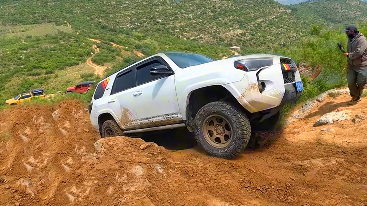 Jeep Grand Cherokee 5.2L V8 vs GWM Tank 300 v Toyota 4Runner 4.0L V6 v ...