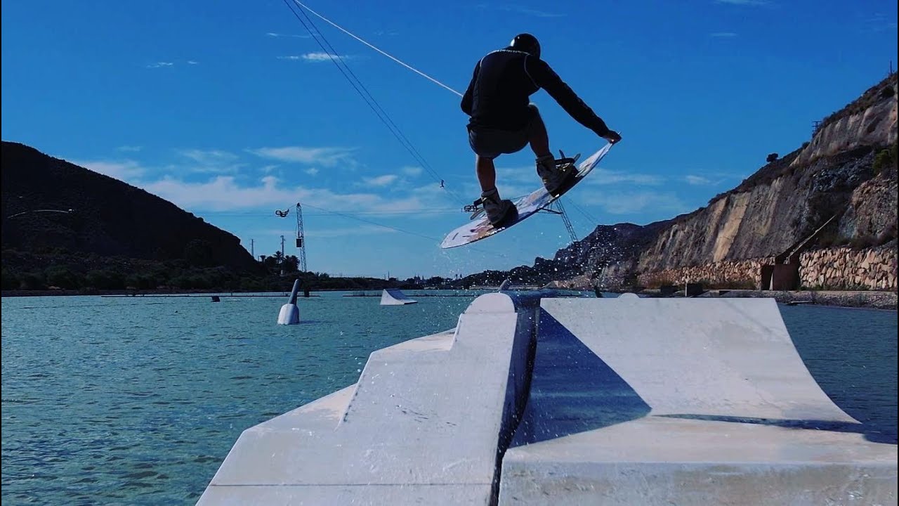 Dylan Mead – Feature FKJ & Bas - Risk – LUNAR - YouTube