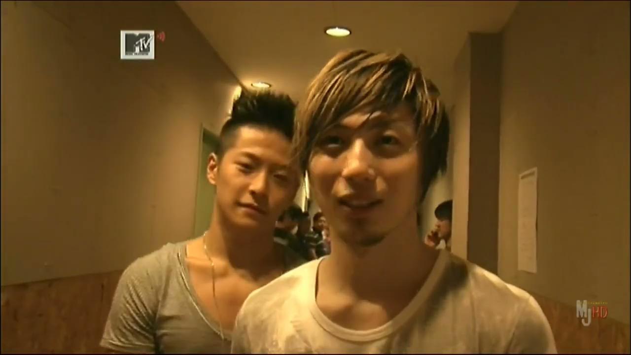 w-inds. VMAJ Live Dam Sing for smile110718 - YouTube