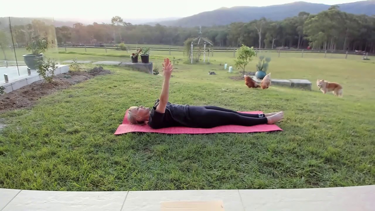 10 minute abdominal workout from the farm - YouTube