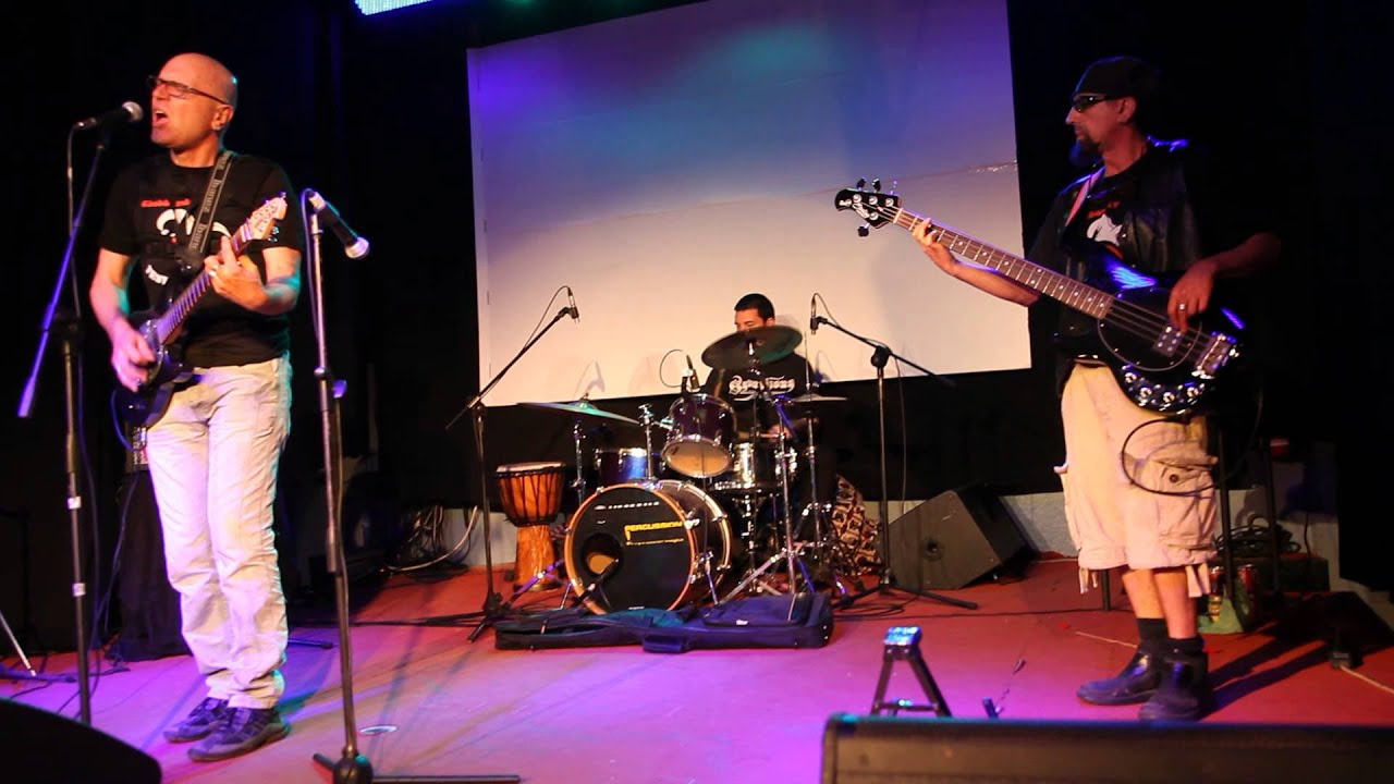 GUIDO ROLANDO (GIUBBONSKY) : "Verde" (dedicata a Pippa Bacca) - YouTube