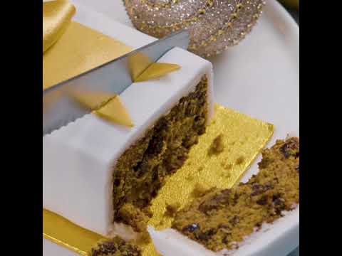 Centra Xmas Christmas Cake E2 - YouTube
