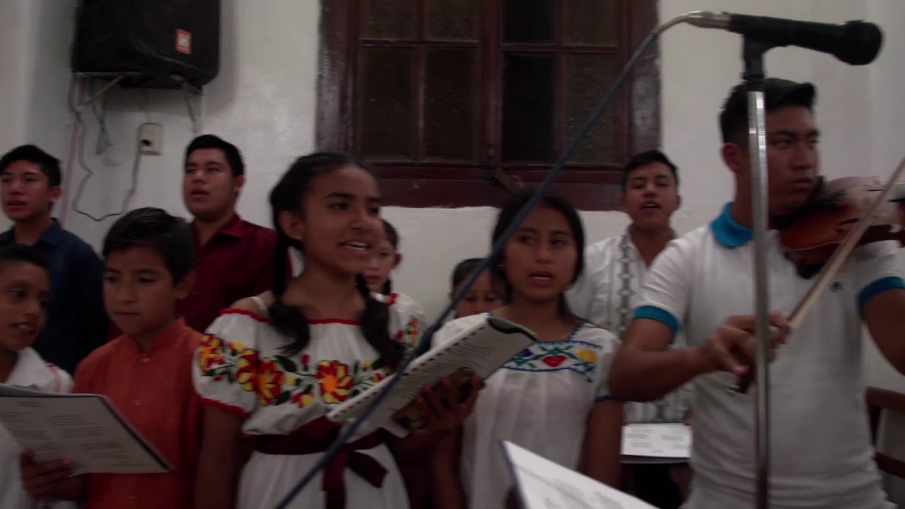 Una Leva en Misa - YouTube