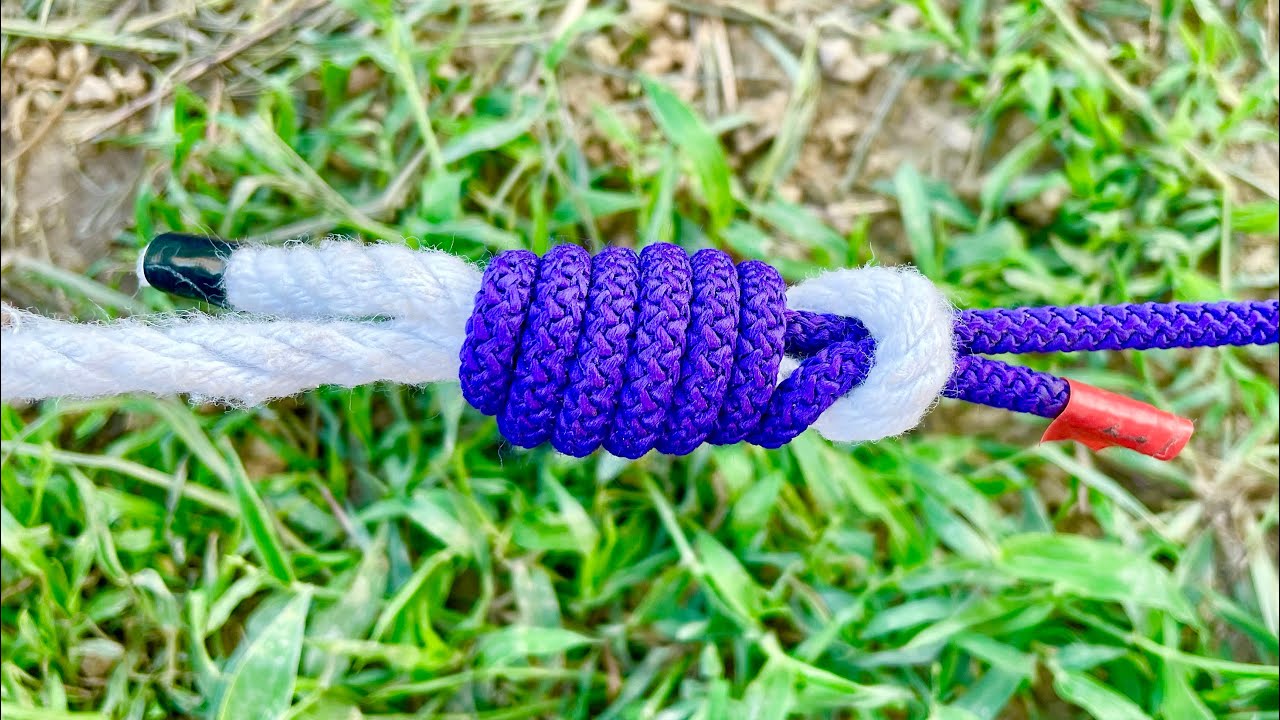 How to tie a friction hitch | Tying Rope Knot - YouTube