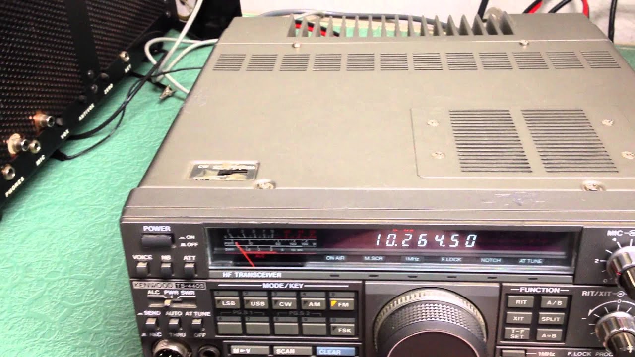 Kenwood TS 440 S/AT Radio Transceiver - YouTube