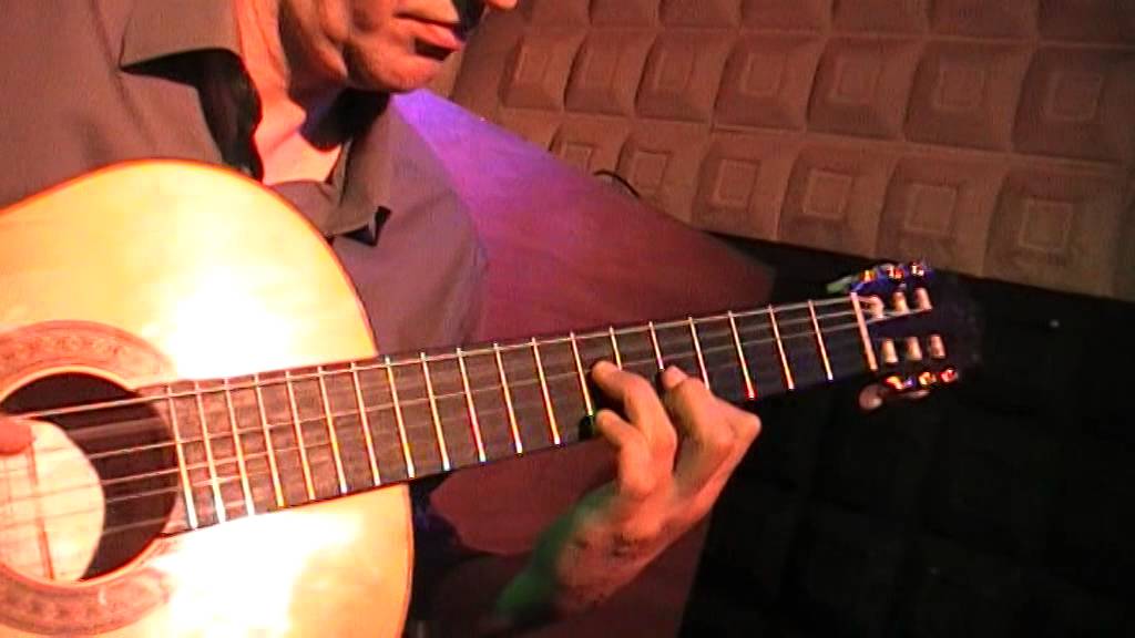 Mister Eight przedstawia: Maciej Zakrzewski (gitara flamenco) w Klubie Mandala. - YouTube