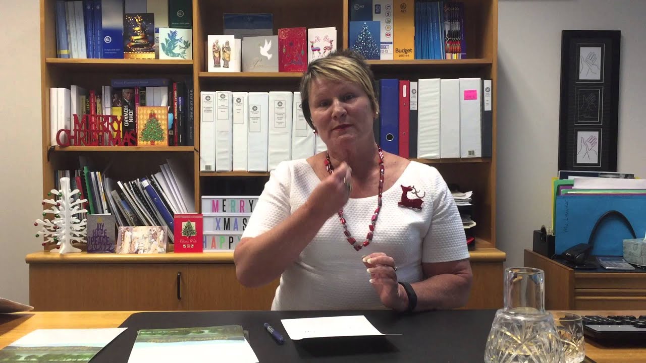 AUSLAN Christmas greeting - YouTube