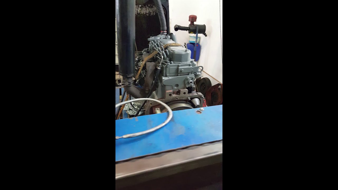 Test moteur Perkins AD4.203 - YouTube
