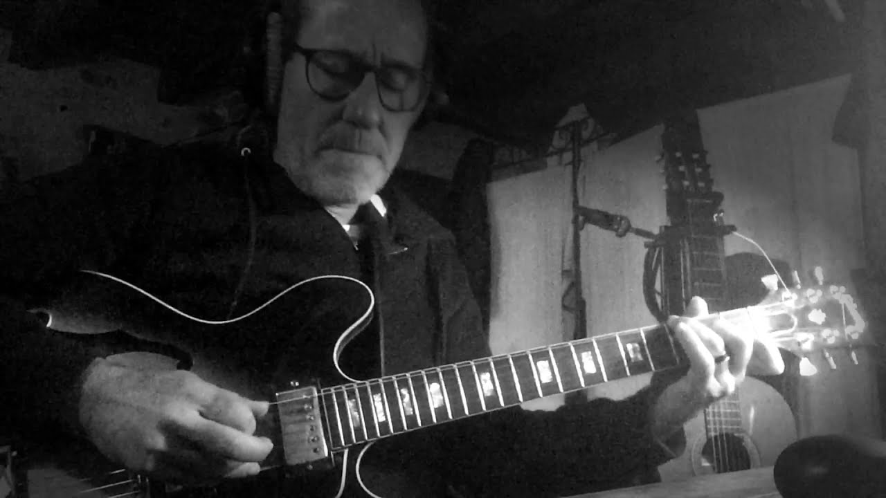 The Beatles Blackbird cover - YouTube