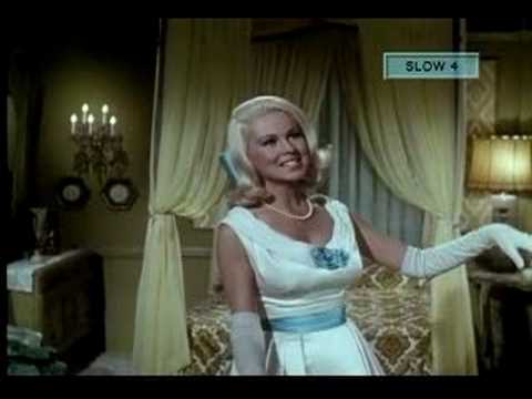 Joi Lansing Is A SeXy Doll In a Haunted House