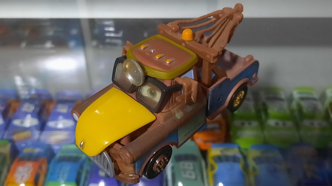 Mattel Disney/Pixar Cars Dr. Abschlepp Wagen (Unidentified Flying Mater ...