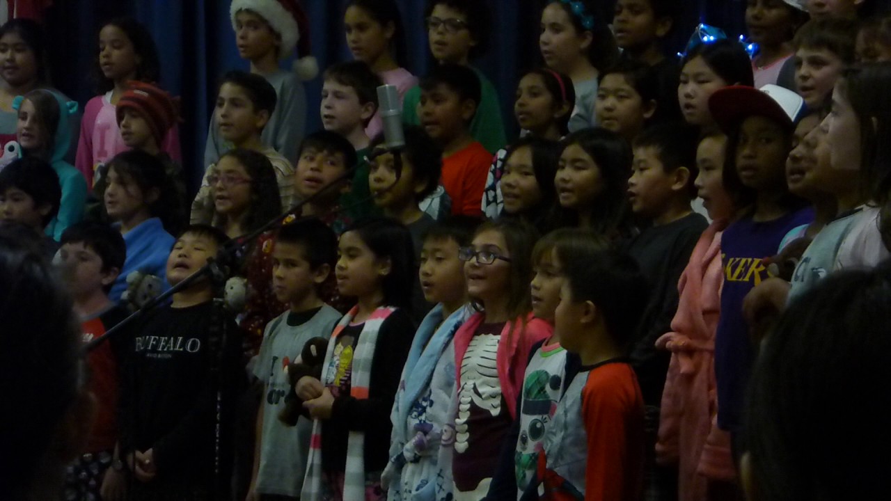 2015-12-16 Clover Avenue Elementary School Holiday Concert - YouTube