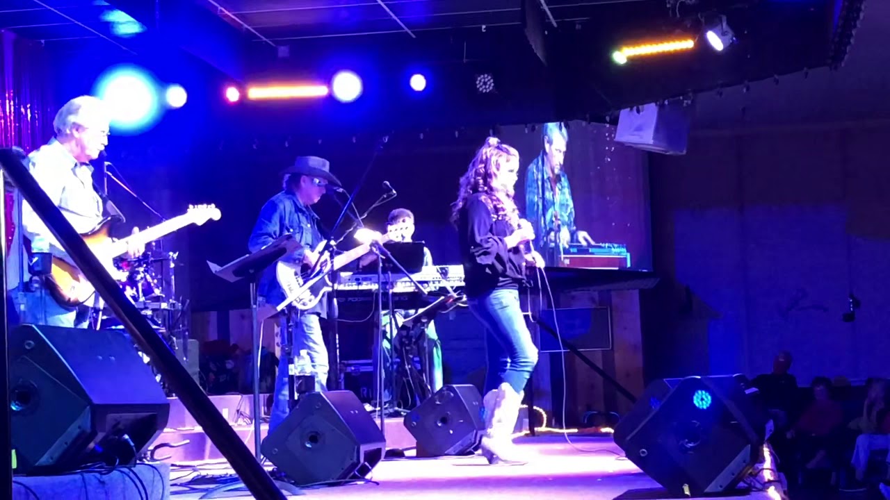 Incredible 10yr old country singer! Sadie Miller - YouTube