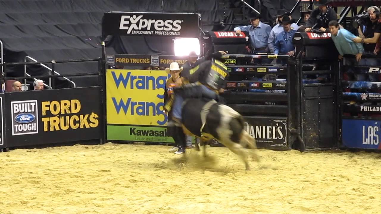 Guilherme March PBR Philadelphia - YouTube