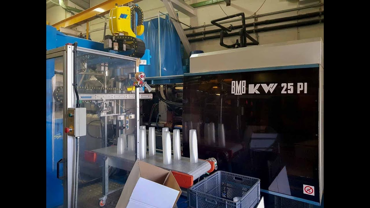 BMB KW 25 PI / 1300 250t injection molding machine (2003) id10248 - YouTube