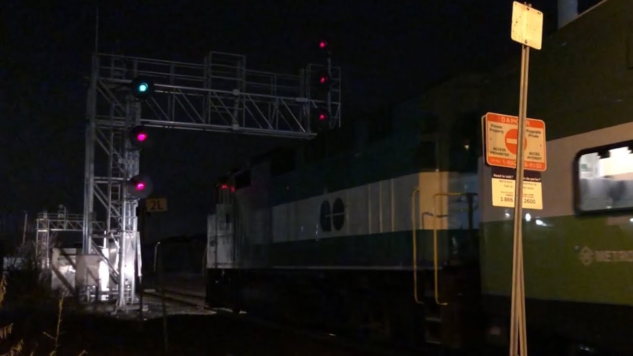 Go Train 564 Milton Go Station December 23 2020 - YouTube