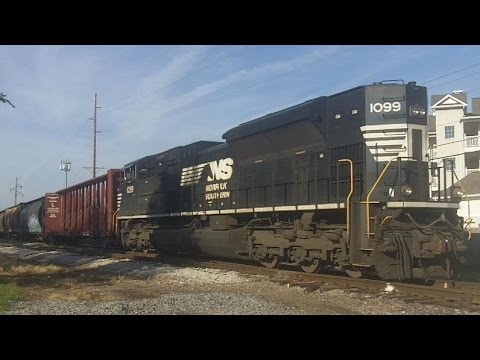 NS 1099- SD70ACe Long Hood Forward, Moline, IL - YouTube